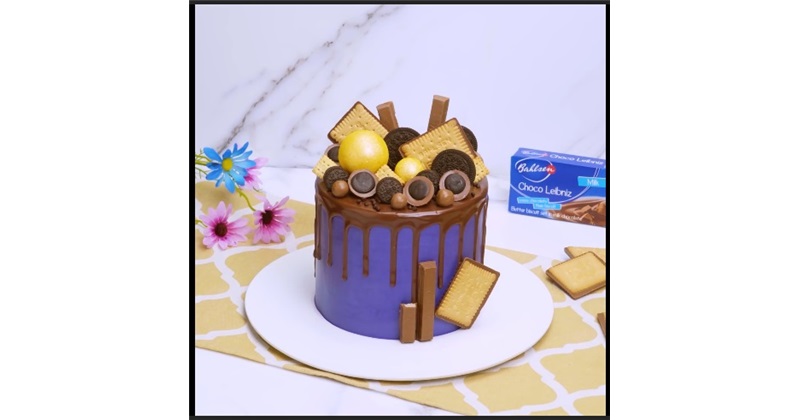 Choco Sphere and Oreo Topped Blue Delight - DIY Cake