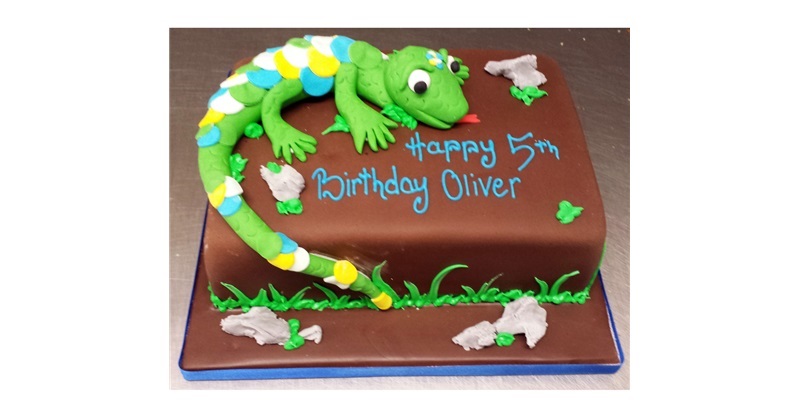 Lizard cake