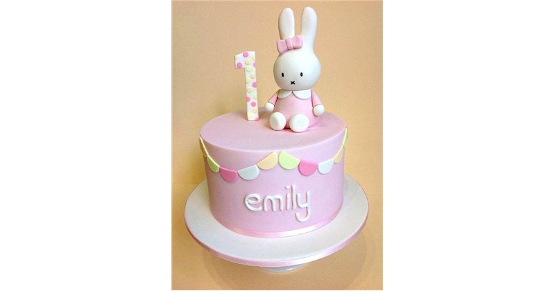 Miffy Cake