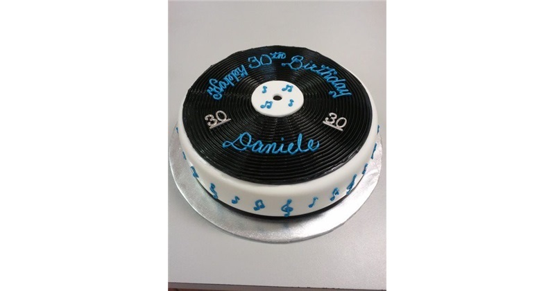 Vinyl record cake | Birthday Cake | Caker Street