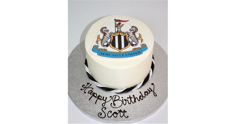 Newcastle Football Cake