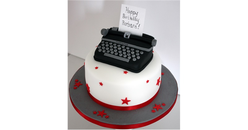 Type writer cakes