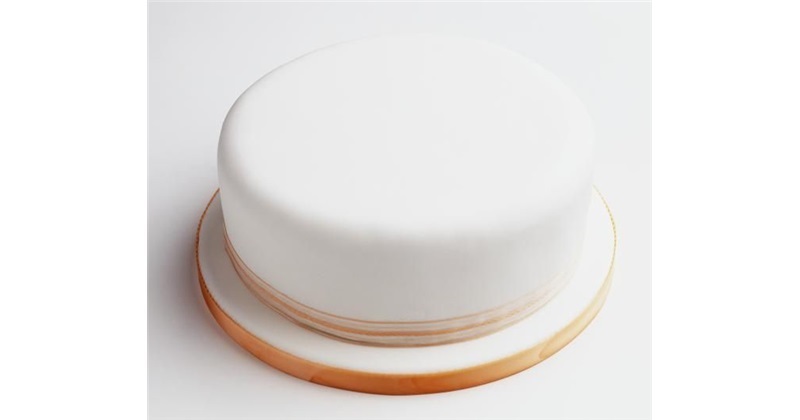 Plain Iced Cake | Birthday Cake | Caker Street