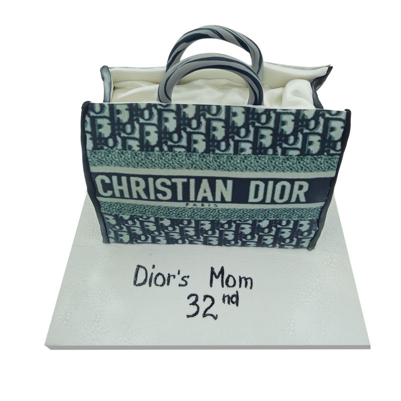 3D Dior Handbag Cake